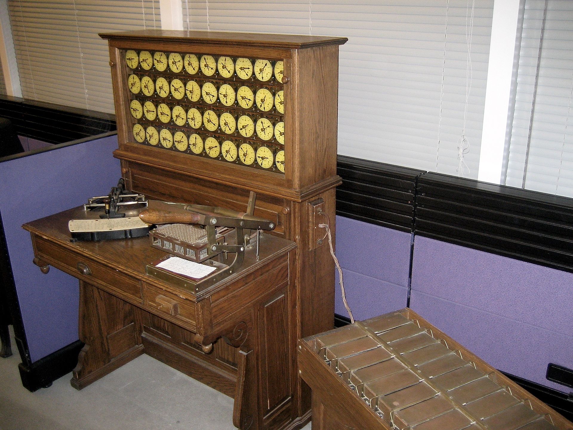 The Evolution of Computers: From the Abacus to Microprocessors
