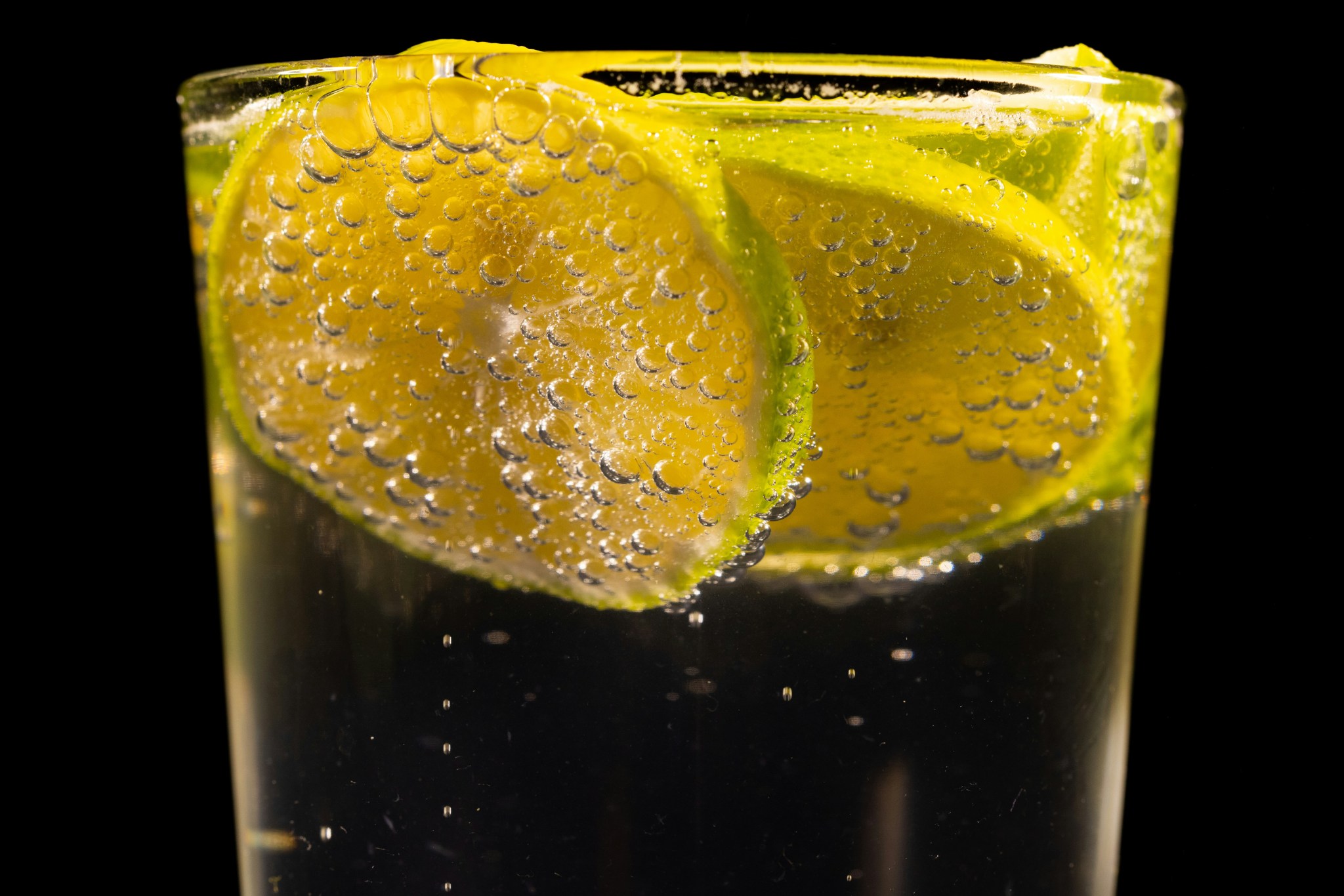 Agua con gas: ¿un aliado para reducir la glucosa y acelerar el ...