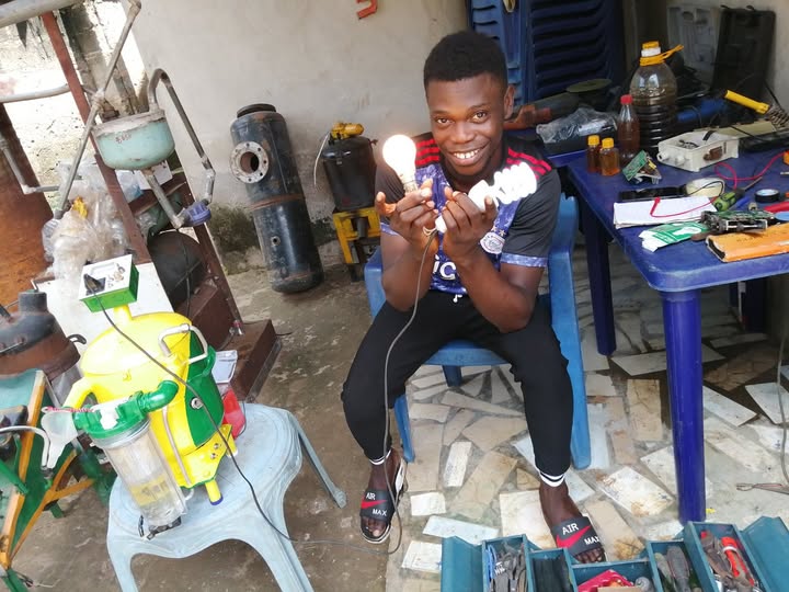 Emeka Nelson: el nigeriano de 26 años que inventó un generador que ...