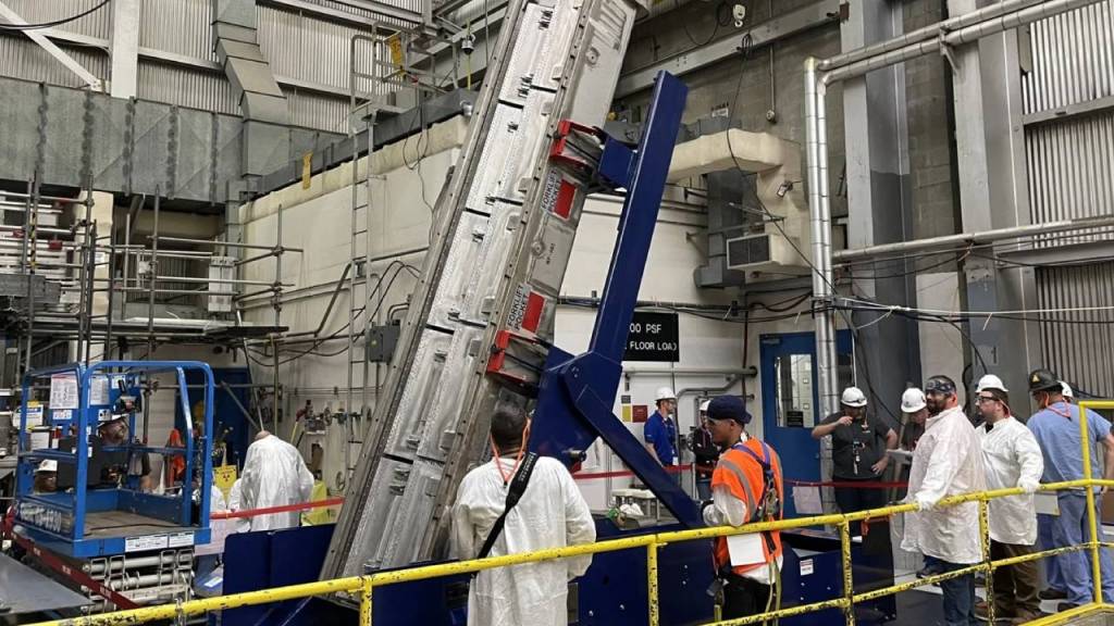 La historia de George Pickering: el padre que se enfrentó al SWAT para ...