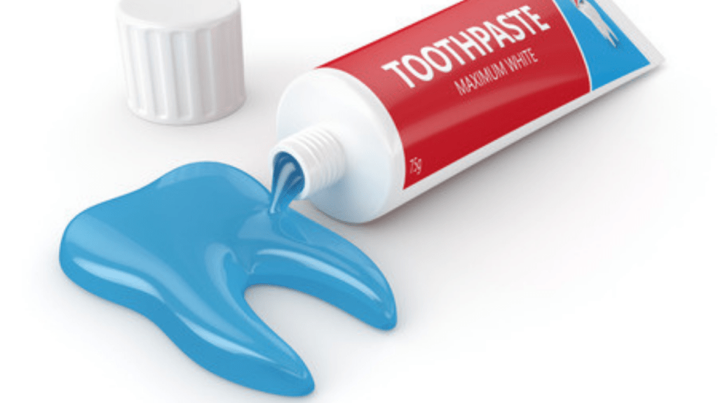 Crean una pasta dental que ayudará a regenerar el esmalte de los ...